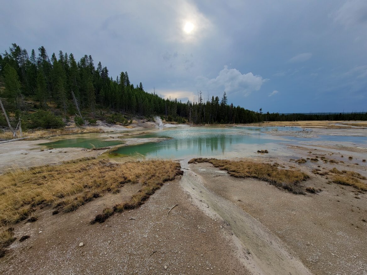 Norris Geyser Basin: Yellowstone's Dynamic and Mysterious Wonderland ...